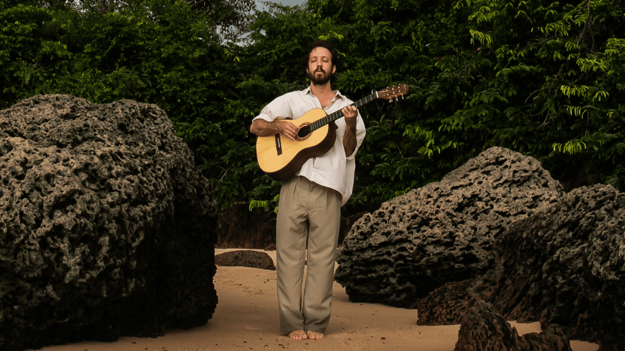 Mateus Moura inicia nova travessia musical com o disco “A Imitação do ...
